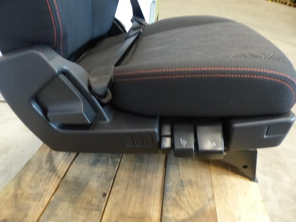 35 - Seats other - Basic RH XT model