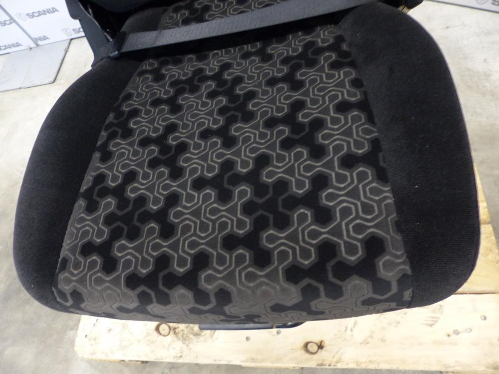 35 - Seats other - Basic RH